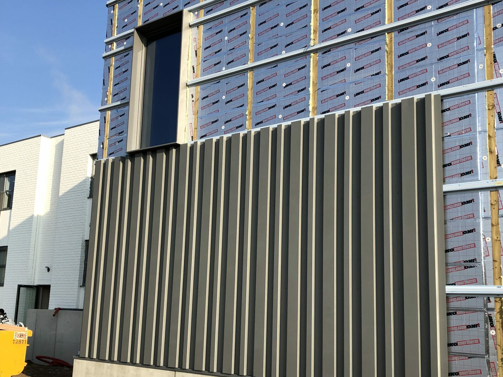 Realisaties - Cladding - industriële dak- en gevelbekleding - Peer ...