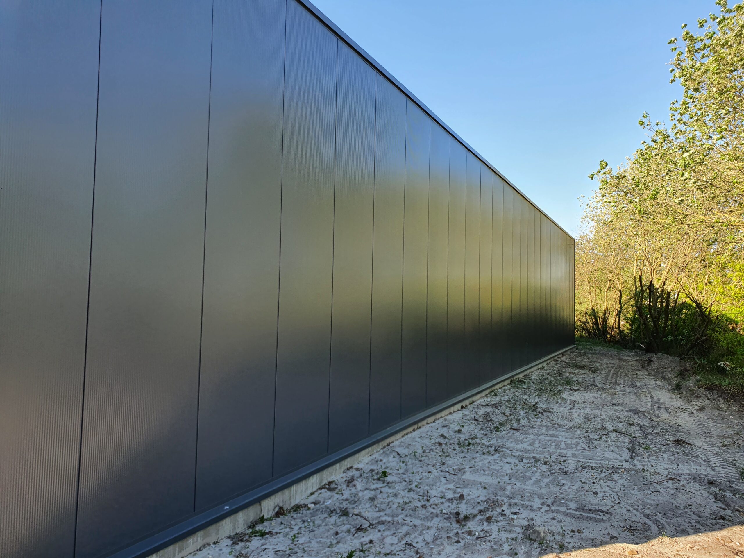 Sandwichpanelen-Genk - Cladding - industriële dak- en gevelbekleding ...